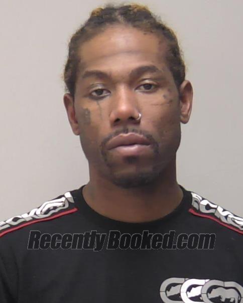 Recent Booking / Mugshot for Derick Ray Junior Curry in Hancock County ...