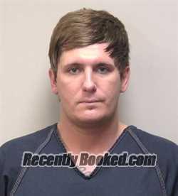 Recent Booking / Mugshot for Andrew Christopher Twining in Hancock ...