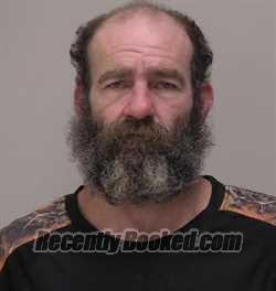 Recent Booking / Mugshot for Jeffrey Alan Davis in Hancock County, Ohio
