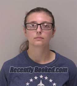Recent Booking / Mugshot for Lexia Sue Shindledecker in Hancock County ...