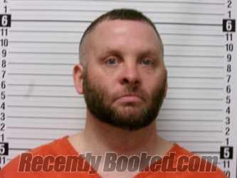 Recent Booking / Mugshot for DEREK TODD KAVANAGH in Hardin County, Ohio