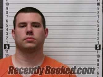 Recent Booking / Mugshot for JASON LEE DENTON WHITAKER in Hardin County ...