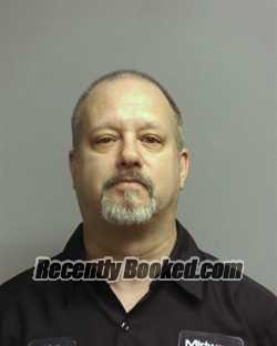 Recent Booking / Mugshot for MATTHEW JASON REID in Lake County, Ohio