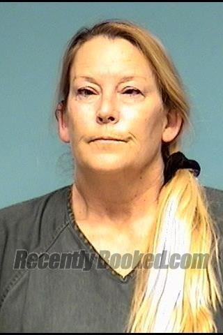 Recent Booking / Mugshot for ROBIN R KISER in Lorain County, Ohio