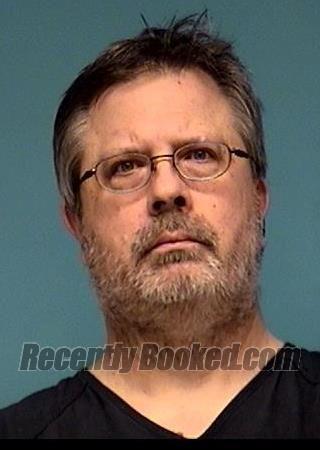 Recent Booking / Mugshot for MATTHEW A FOX in Lorain County, Ohio