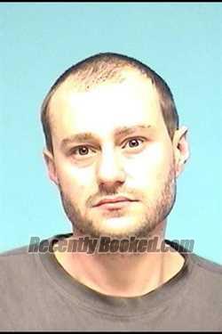 Recent Booking / Mugshot for BRANDON NEIL DILLINGER in Lorain County, Ohio