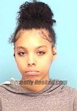 Recent Booking / Mugshot for NIYERE LATRICE CHAMBERS in Lorain County, Ohio