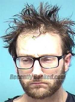 Recent Booking / Mugshot for NICKLAUS R Junior MAHARIDGE in Lorain ...