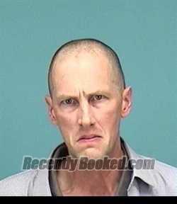 Recent Booking / Mugshot for NATHANIEL J GILLELAND in Lorain County, Ohio