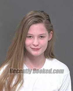 Recent Booking / Mugshot for EMMA ROSE MUIR in Muskingum County, Ohio
