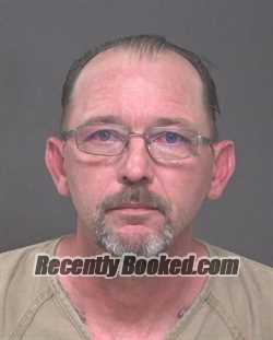 Recent Booking / Mugshot for VERNON EDWARD ROBERTS in Muskingum County ...