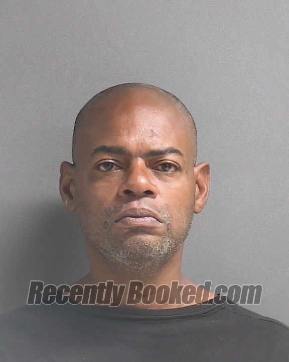 Recent Booking / Mugshot for RODERICK L HAMPTON in Volusia County, Florida
