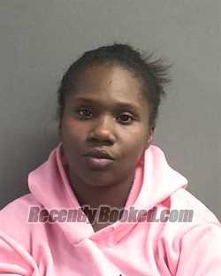 Recent Booking / Mugshot for RAY'SHONDA LASHAY MATTHEWS in Volusia ...