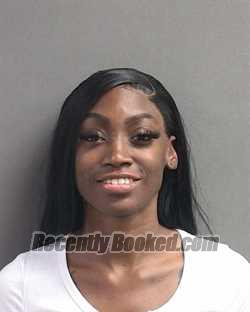 Recent Booking / Mugshot for DALEVESHA S THOMAS in Volusia County, Florida