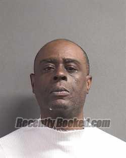 Recent Booking / Mugshot for EDDRICK DESMA LUSTER in Volusia County ...