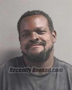 Recent Booking / Mugshot for DWAYNE R JONES in Volusia County, Florida