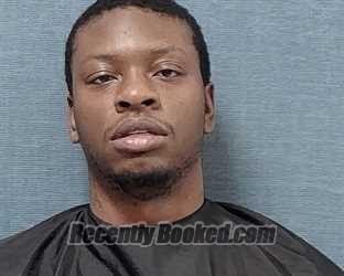 Recent Booking / Mugshot for DASHAUN MICHAEL REEVES in Stark County, Ohio