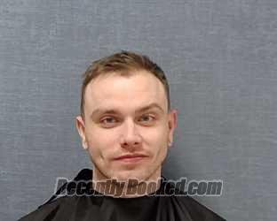 Recent Booking / Mugshot for ARON TODD CARVER in Stark County, Ohio