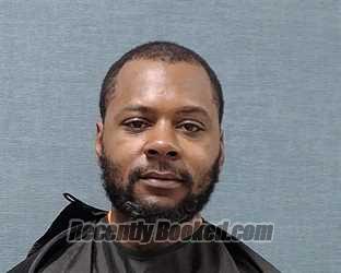 Recent Booking / Mugshot for ERIC L HENDERSON in Stark County, Ohio