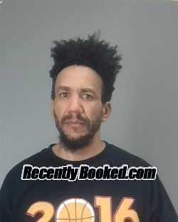 Recent Booking / Mugshot for NATHANIEL WAYMAN WHITE in Summit County, Ohio