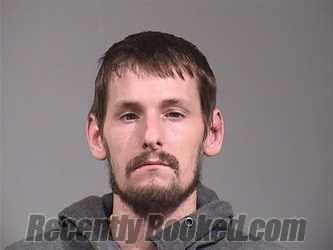 Recent Booking / Mugshot for JEFFERY KENNETH WALKER in Trumbull County ...