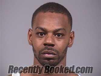 Recent Booking / Mugshot for DAMIAN DONNELL JR WILLIAMS in Trumbull ...