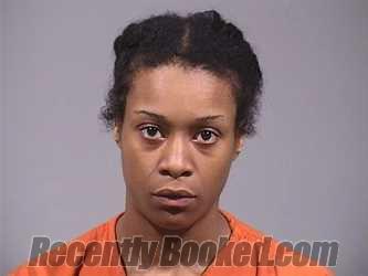Recent Booking / Mugshot for QUANTIANNA ARIE SMITH in Trumbull County, Ohio