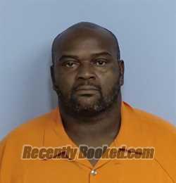 Recent Booking / Mugshot for MARK DEVONE CARTHEN in Walton County, Florida