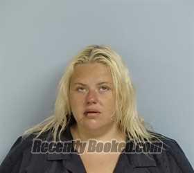 Recent Booking / Mugshot for EMILY WYNTER DAVIS in Walton County, Florida