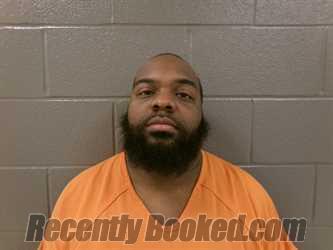 Recent Booking / Mugshot for BERNARD RA SHAD COX in Wood County, Ohio