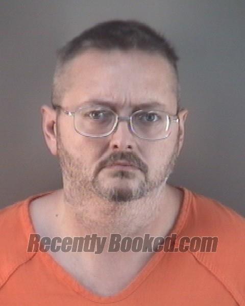 Recent Booking / Mugshot for SHANE SHARIFF SMITH in Wood County, Ohio