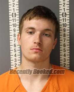 Recent Booking / Mugshot for RYAN MICHAEL THOMAS in Dauphin County ...