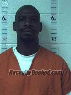 Recent Booking / Mugshot for LAWRENCE JEROME RAINEY in Dauphin County ...