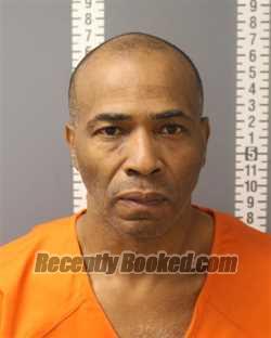 Recent Booking / Mugshot for DONALD LEROY BUIE in Dauphin County ...