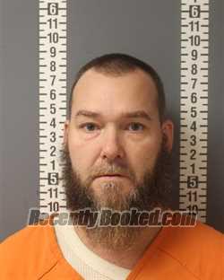 Recent Booking / Mugshot for DONALD EDWARD MOFFITT in Dauphin County ...
