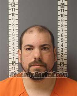Recent Booking / Mugshot for SHAUN THOMAS BENNETCH in Dauphin County ...