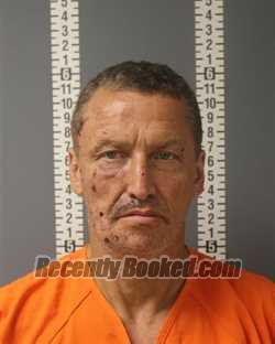 Recent Booking / Mugshot for ROBERT CHRISTOPHER ELVIN in Dauphin County ...