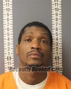 Recent Booking / Mugshot for KENSON LEONARD PHILLIP in Dauphin County ...