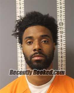 Recent Booking / Mugshot for TYQWON DONTE EVANS in Dauphin County ...