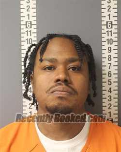 Recent Booking / Mugshot for MAURICE TYRELLE DANTZLER in Dauphin County ...
