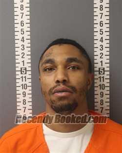 Recent Booking / Mugshot for DARIUS SAMUELS in Dauphin County, Pennsylvania