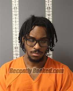 Recent Booking / Mugshot for RAYVON THOMAS-STEED in Dauphin County ...