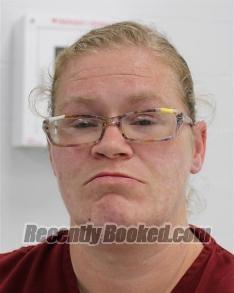 Recent Booking / Mugshot for JENNIFER LOCKAMY in Fayette County ...