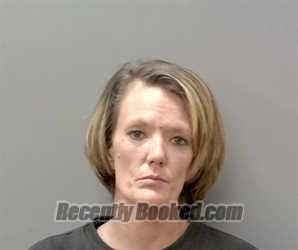 Recent Booking / Mugshot for Danielle Lynn Webb in Calhoun County, Alabama