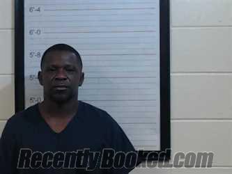 Recent Booking / Mugshot for RASEAN THOMAS in Coffee County, Alabama