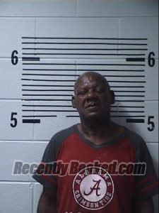 Recent Booking / Mugshot for JAMES MOORE in Elmore County, Alabama