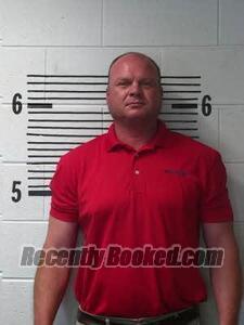 Recent Booking / Mugshot for CHRISTOPHER BEARDEN in Elmore County, Alabama