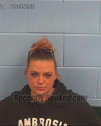 Recent Booking / Mugshot for EMILY BROOKE HALL in Etowah County, Alabama