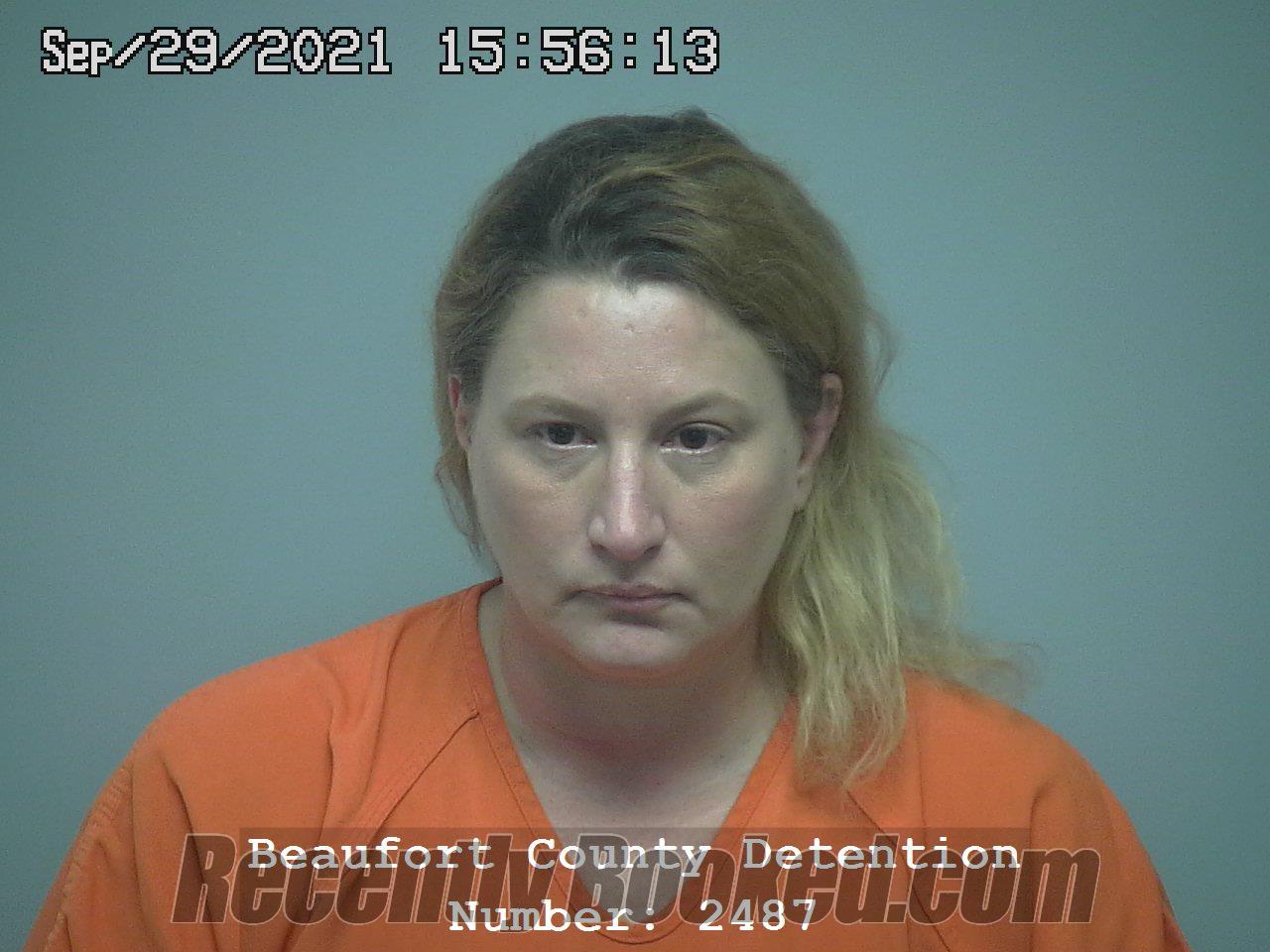Recent Booking / Mugshot for JENNIFER LEIGH BALLENGER in Beaufort ...