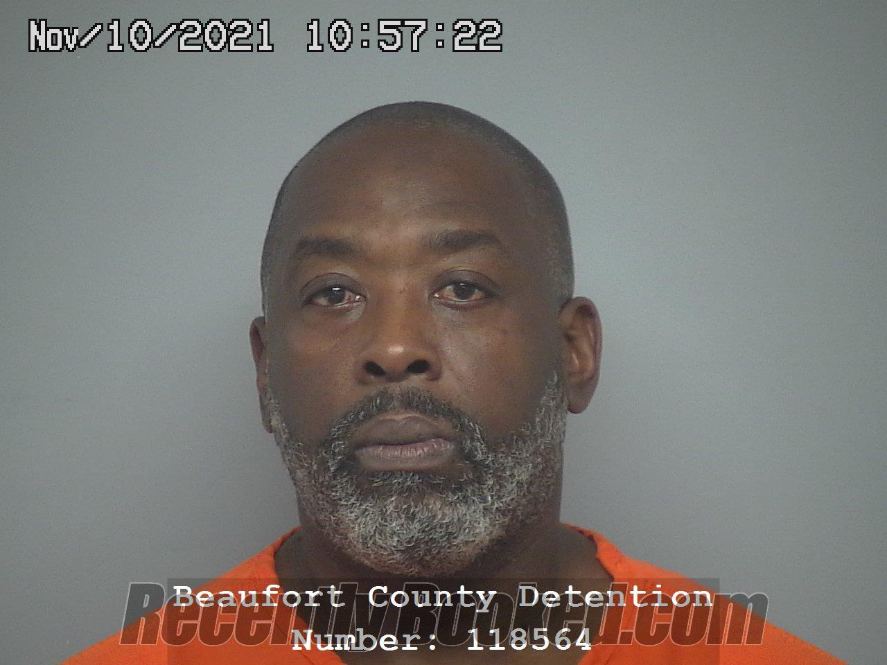 Recent Booking / Mugshot for JAMES ISMELO BENNETT in Beaufort County ...
